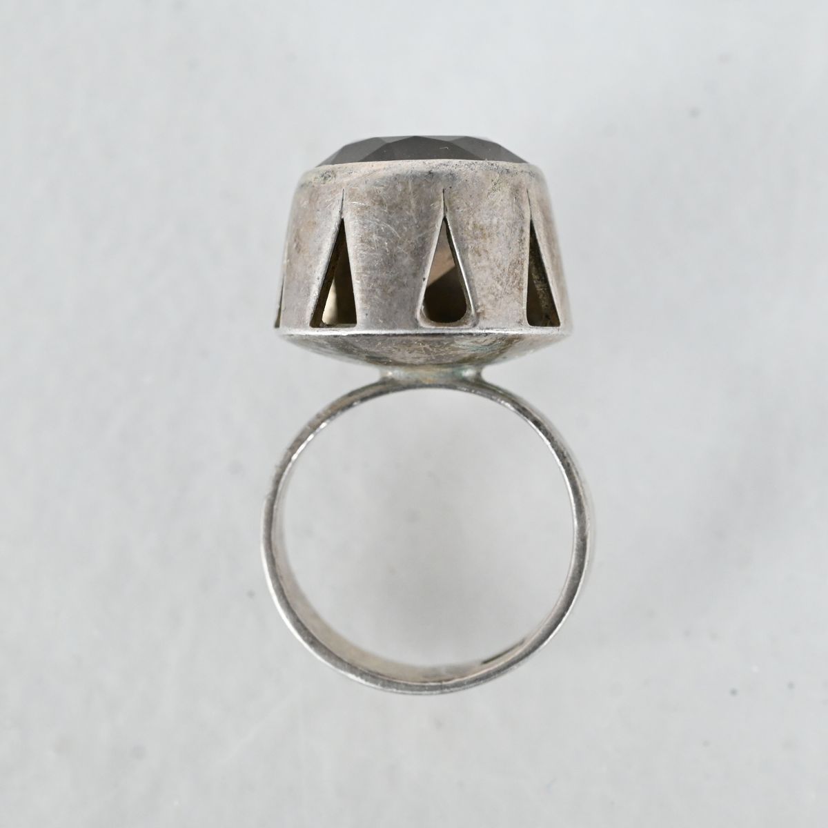 Ring med sten, silver, Alton (125970) — Luleå Auktionsverk