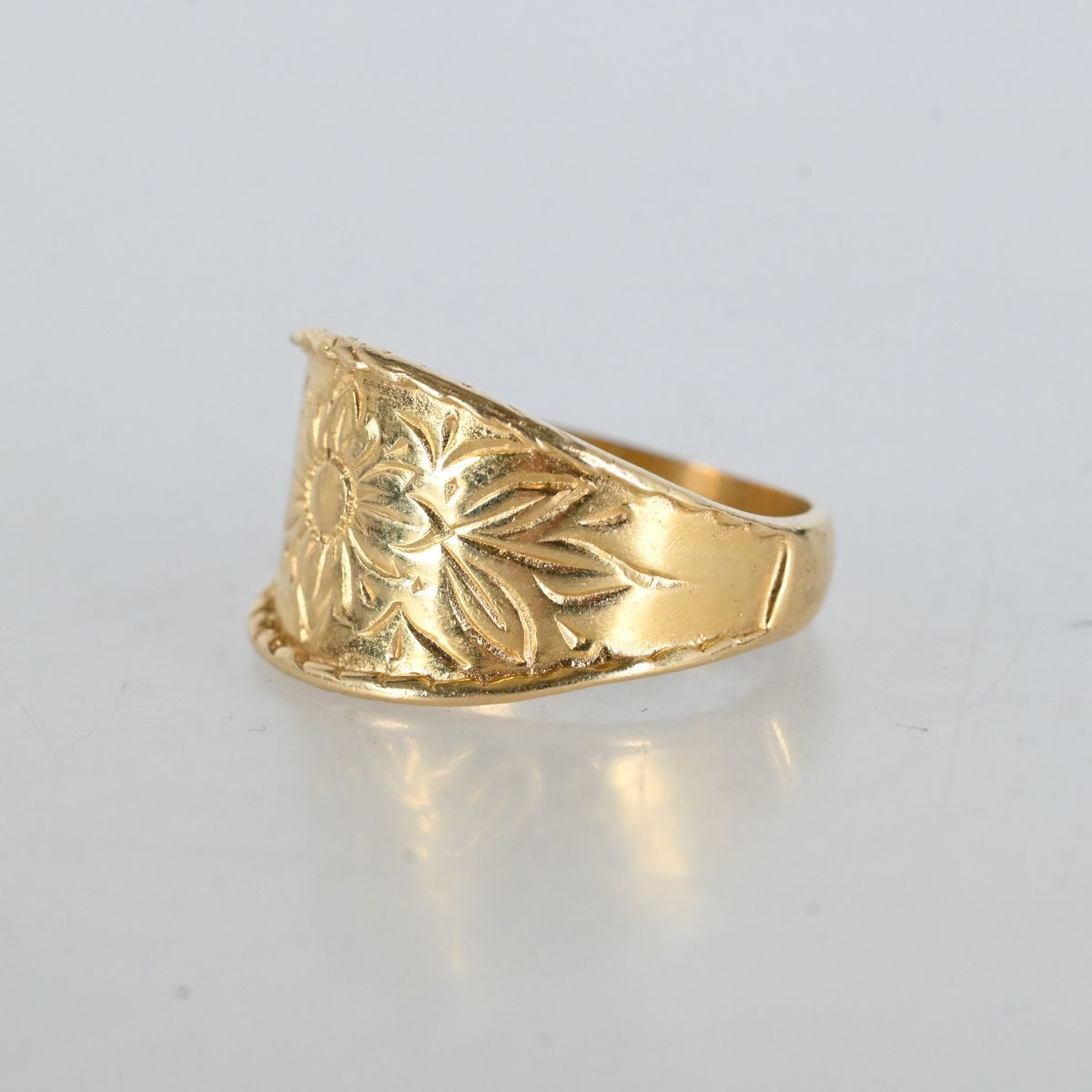 Guldring, "Norrbottens Ring", 18 K (125012) — Luleå Auktionsverk